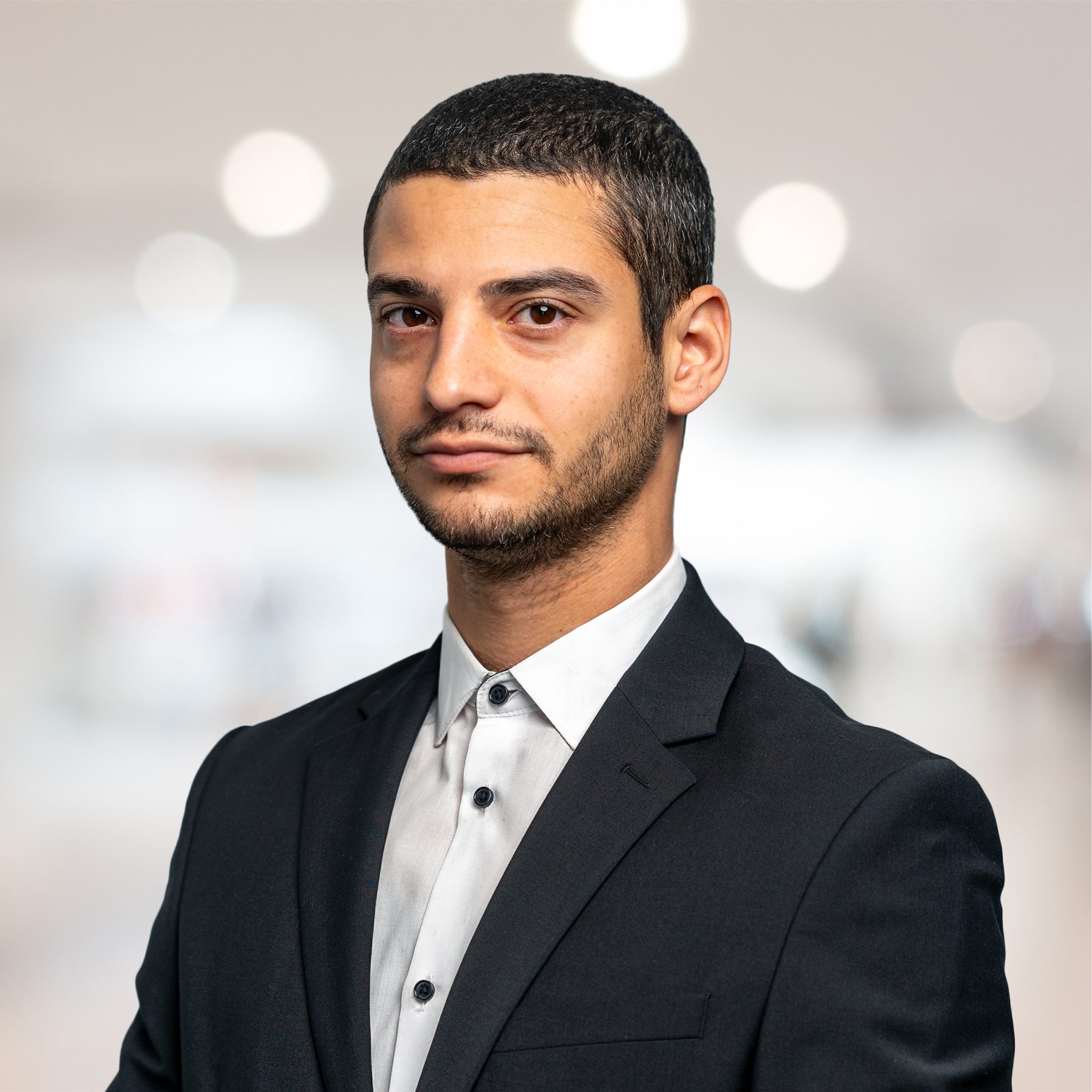 Meet Our Team - AVGI