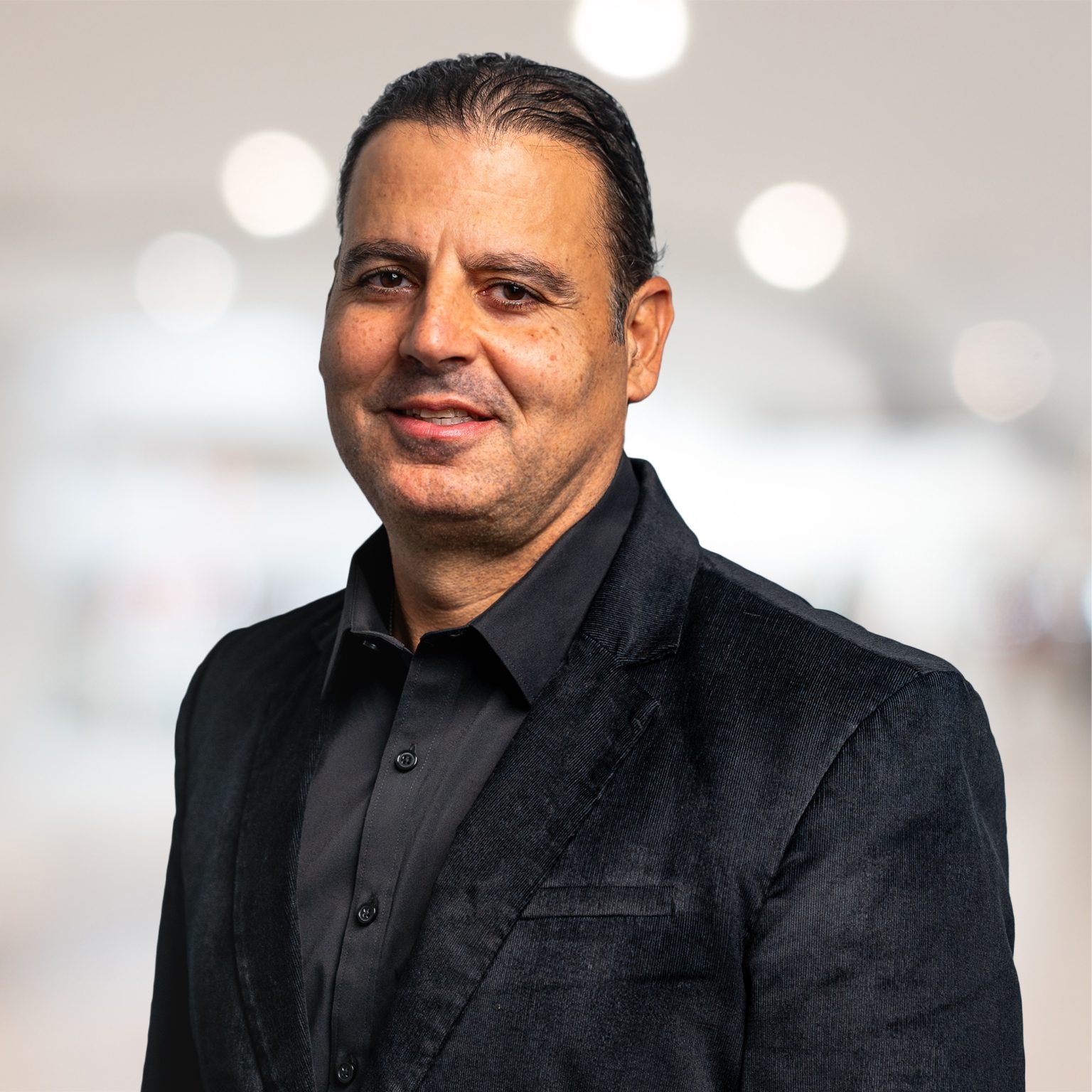 Meet Our Team - AVGI